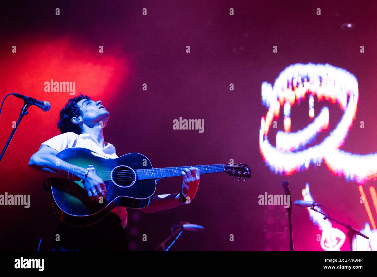 SAN FRANCISCO, CALIFORNIA - MARCH 05: Del Water Gap performs at Bill ...