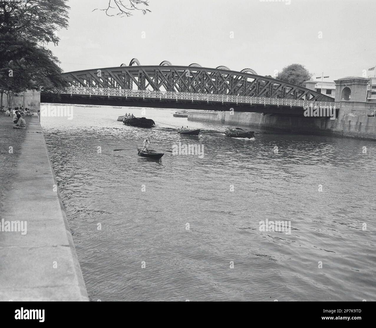 Anderson Bridge at the mouth of Singapore River, 5 October, 1953 ...