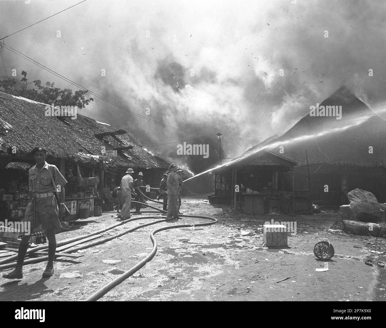 Fire at the squatter settlement in Lorong 3 Geylang, 16 July, 1953 ...
