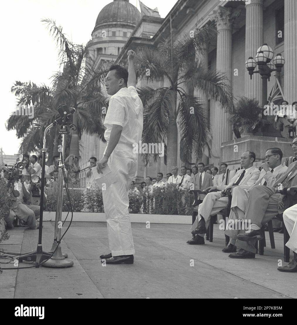 Historic scene on the City Hall steps on 14 April, 1957. Singaporeans ...