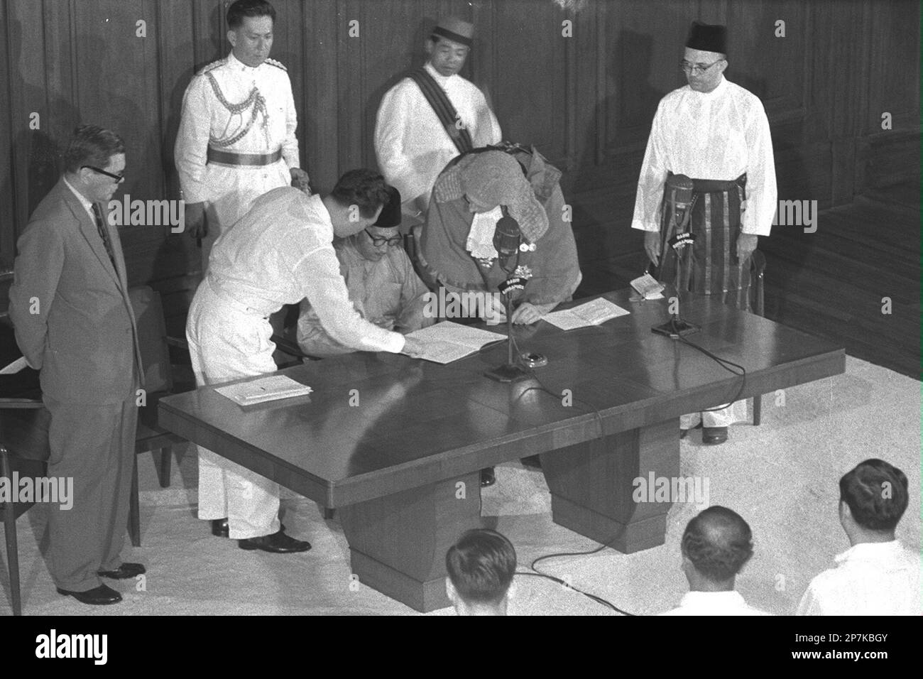 In a historic nine-minute ceremony at the City Hall on the morning of 3 ...