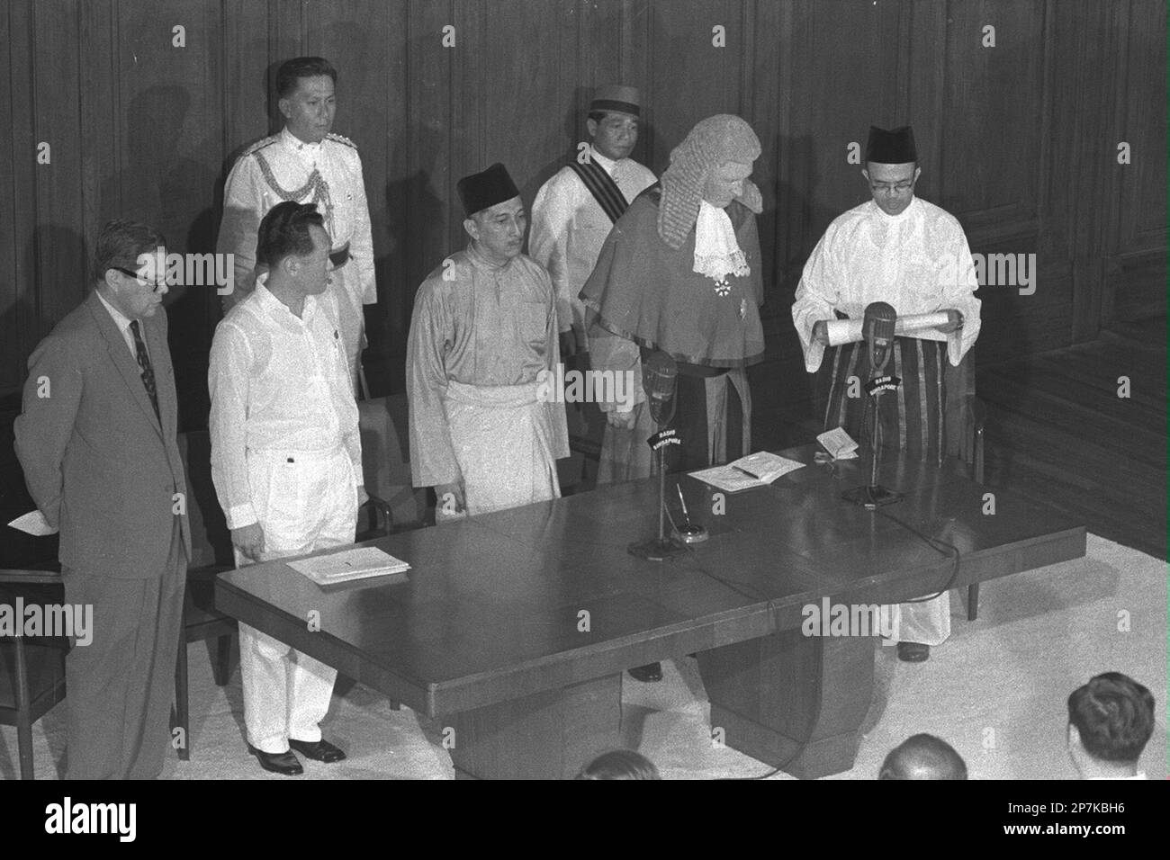 In a historic nine-minute ceremony at the City Hall on the morning of 3 ...