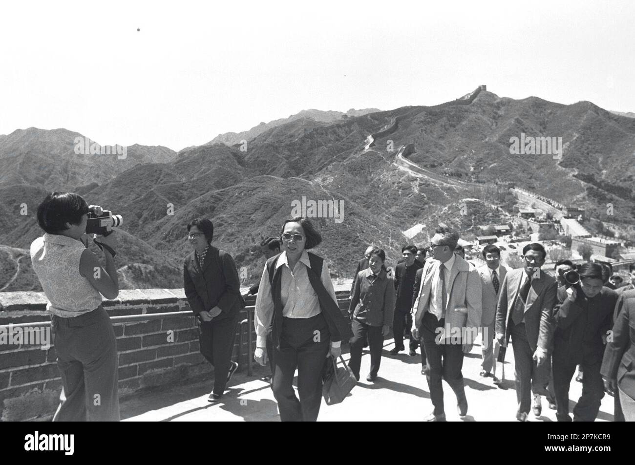 Singapore Prime Minister Lee Kuan Yew and wife (Kwa Geok Choo, third ...