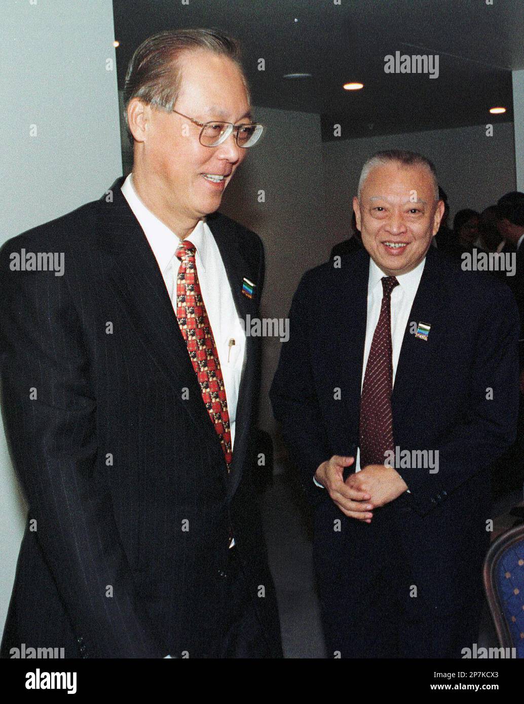 Mr Tung Chee Hwa, Chief Executive of Hong Kong (right) met up with ...
