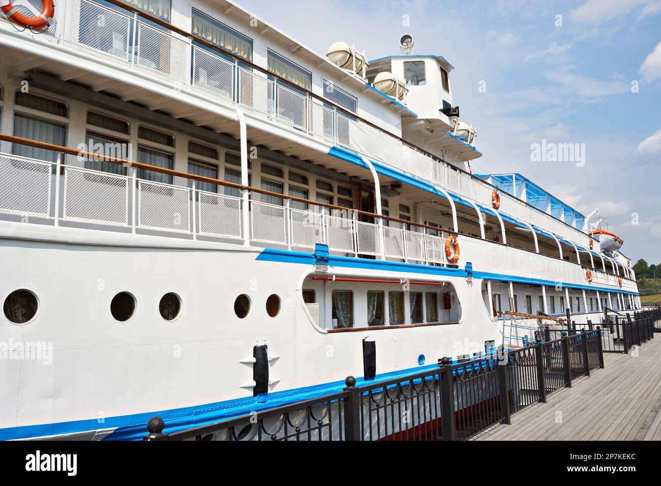 Cruise ship on the river pier Stock Photo - Alamy