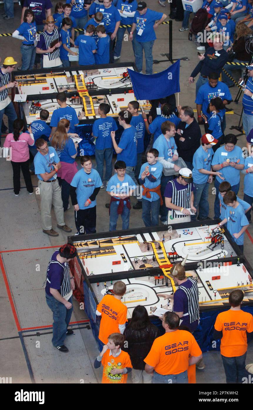 Participants fill the floor at Howe Hall on the Iowa State University ...