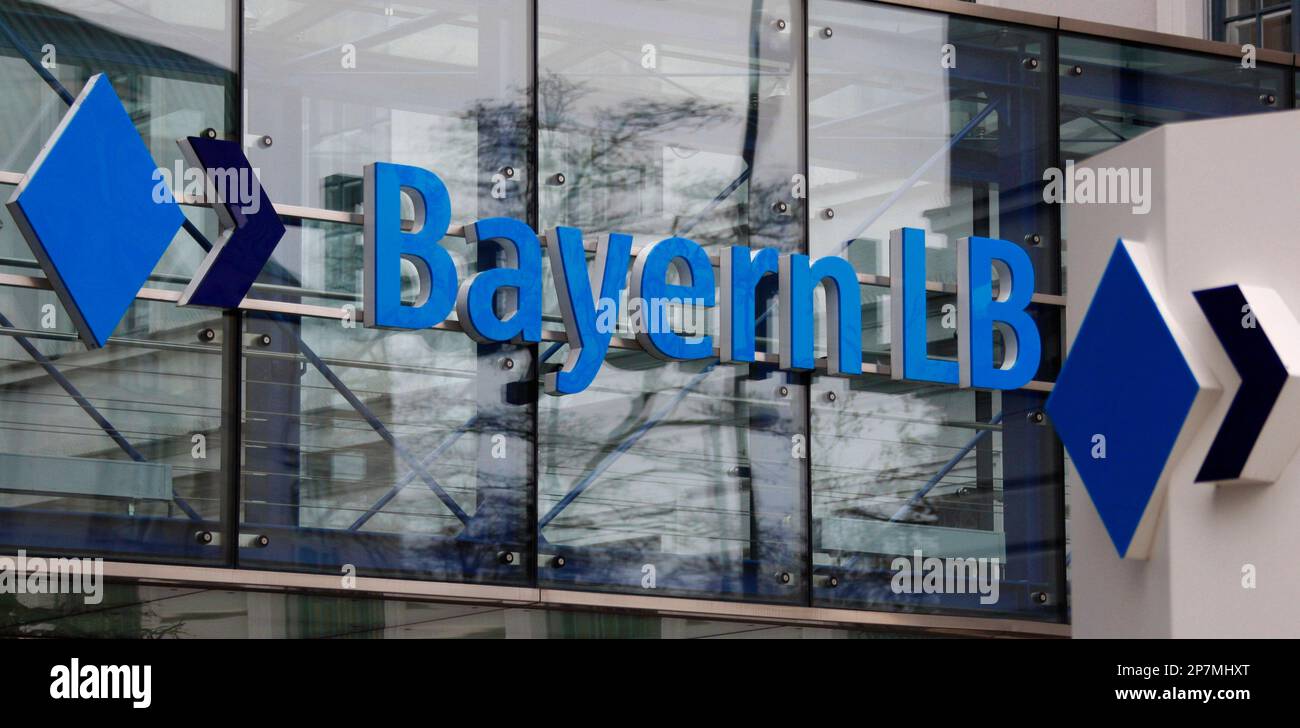 Das Logo der Bayern LB aufgenommen am Dienstag, 15. Dezember 2009, in ...