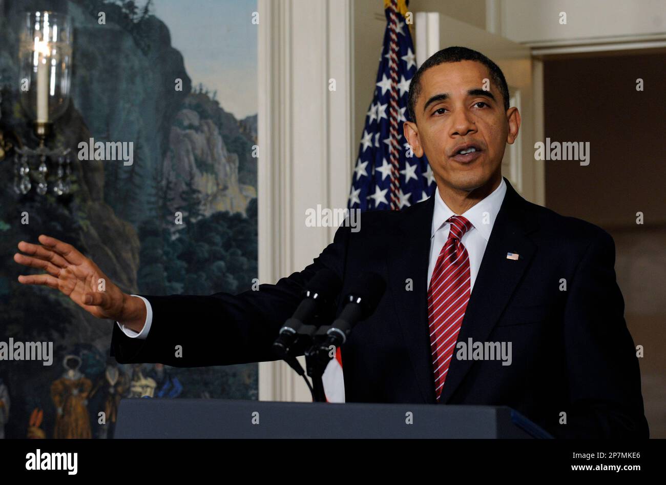 President Barack Obama makes a statement on the economy, Monday, Dec ...