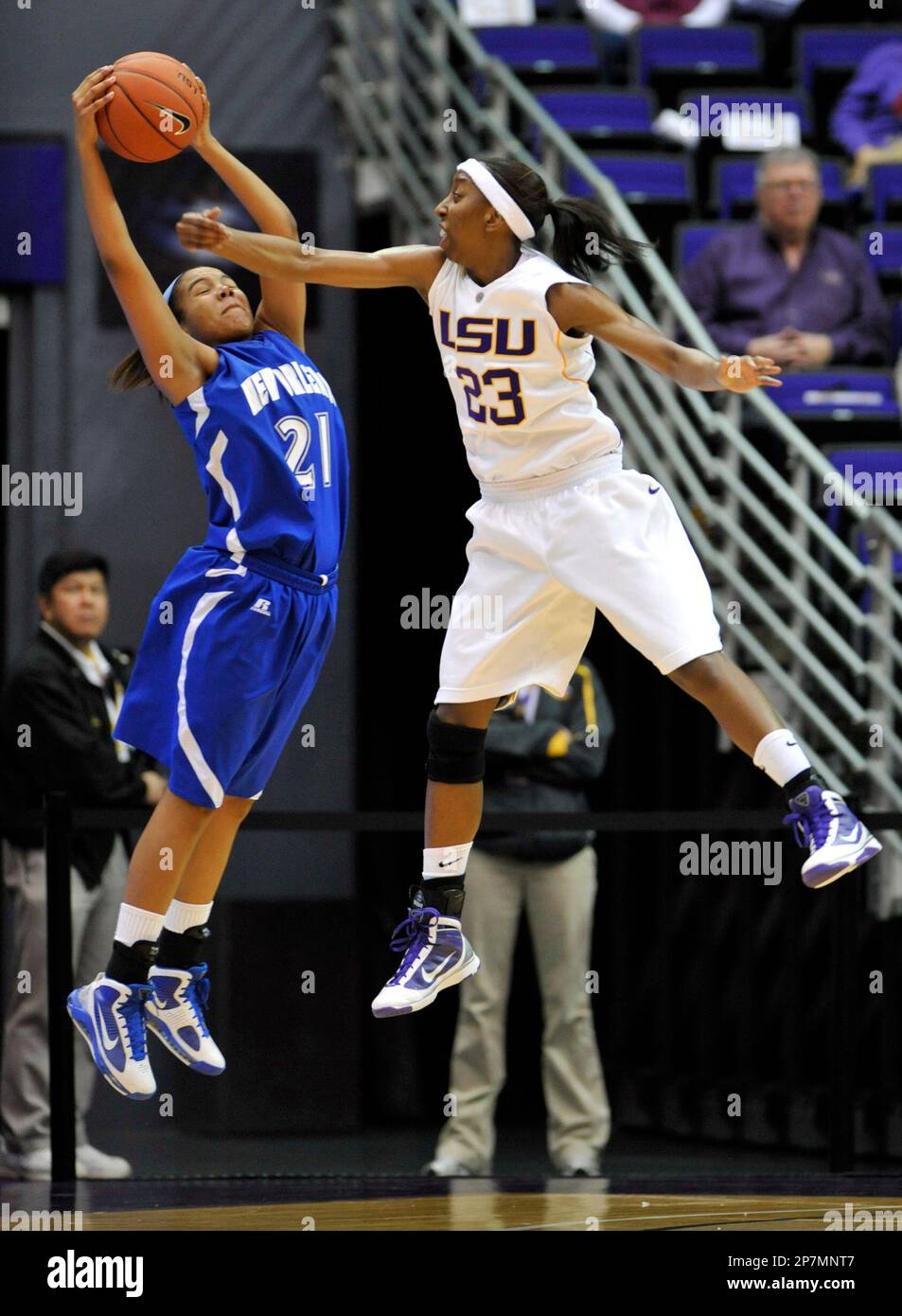 LSU guard Allison Hightower (23) goes after the passed ball while ...