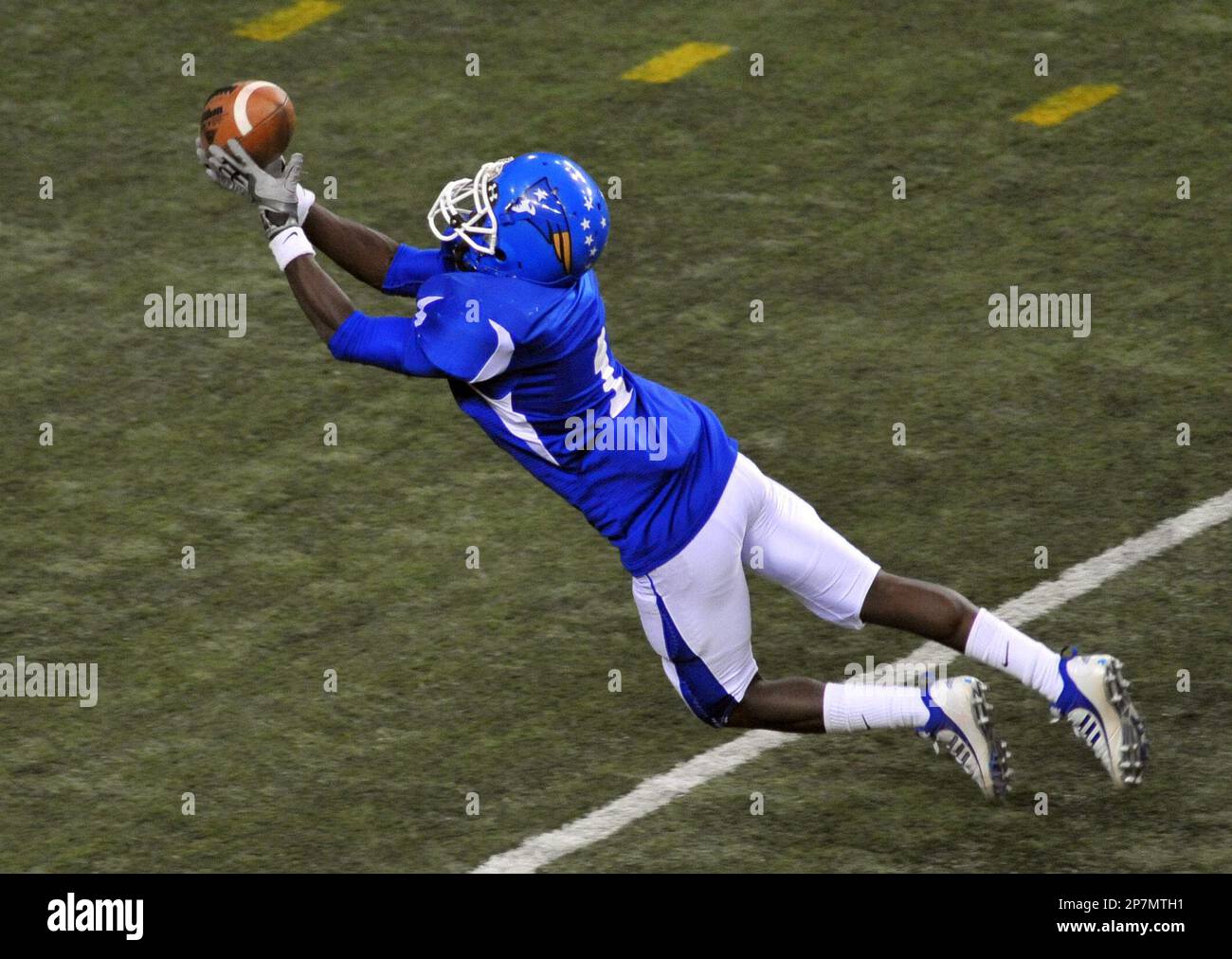 Wilcox receiver Tay Porter makes a diving attempt for the ball, but can ...