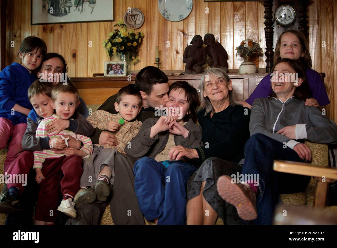 **ADVANCE FOR SUNDAY, DEC. 13** This Oct. 20, 2009 photo shows, from ...