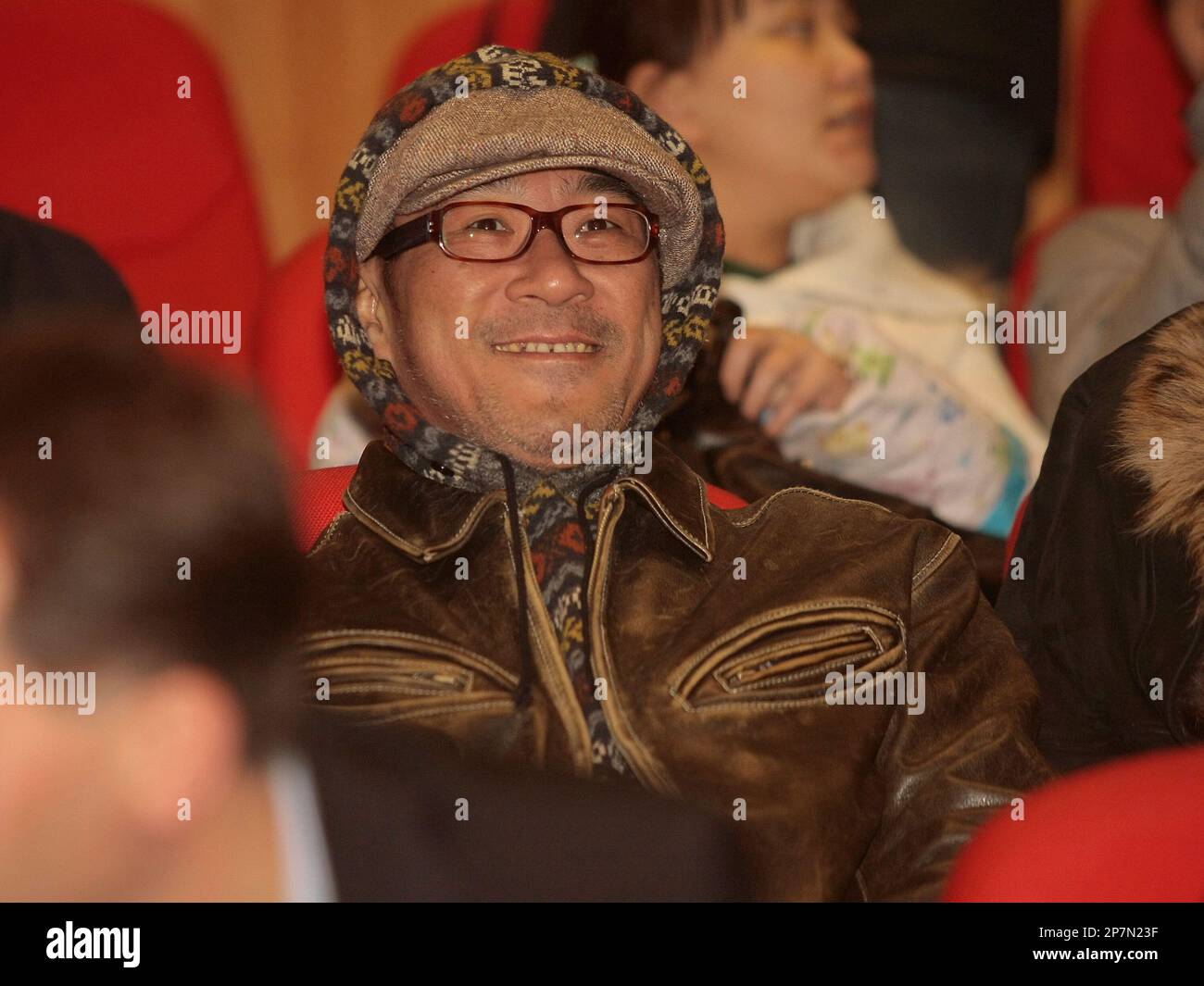 Taiwan musician Jonathan Lee watches Hong Kong pop singer Karen Mok's ...