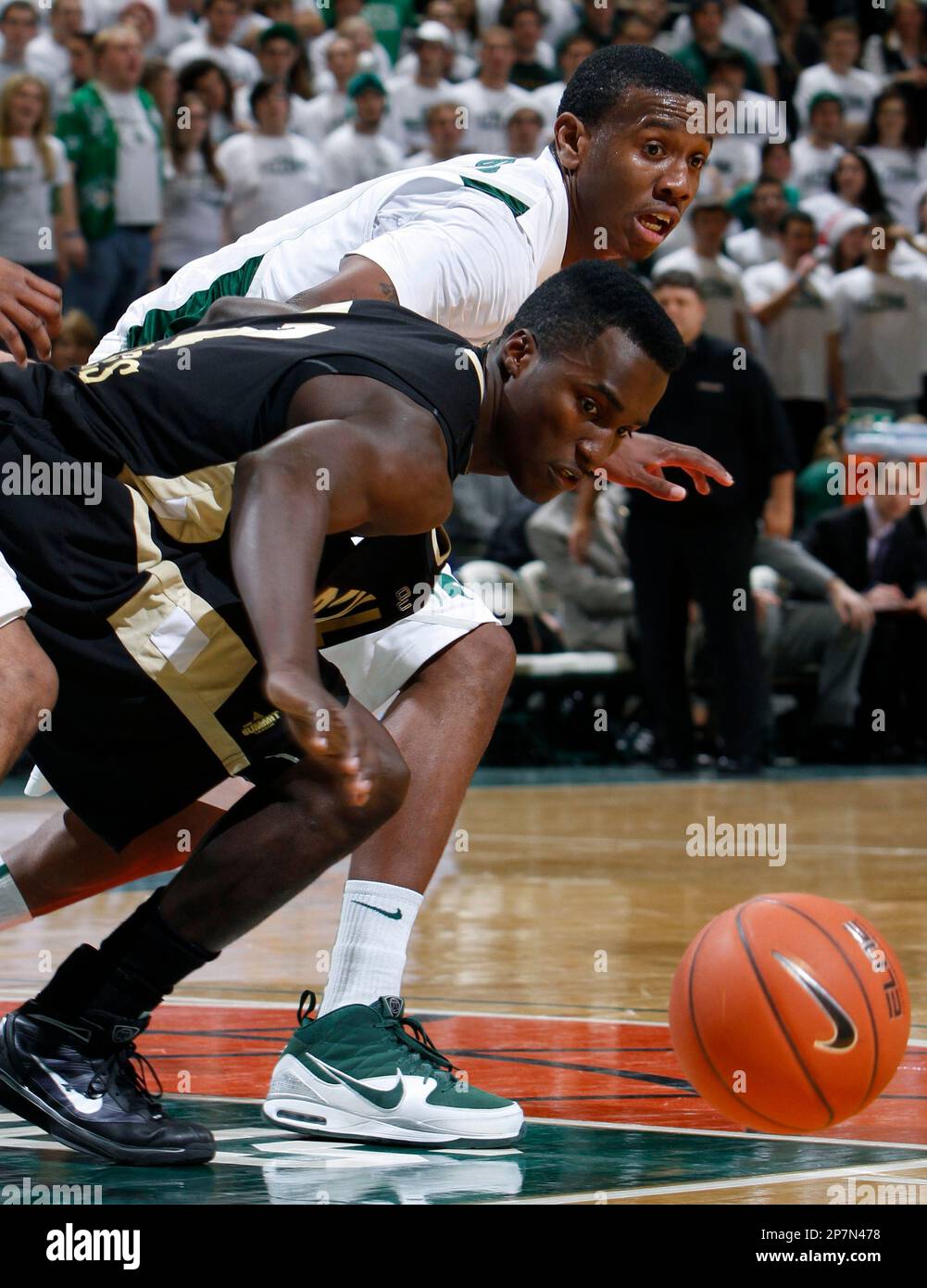 Oakland Michigan's Keith Eackles and Michigan State's Raymar Morgan ...