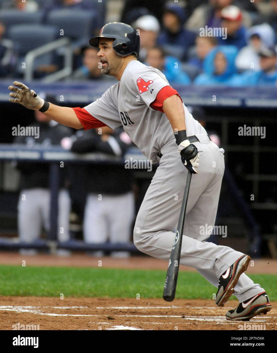 FILE - In this Sept. 27, 2009, file photo, Boston Red Sox Mike Lowell ...