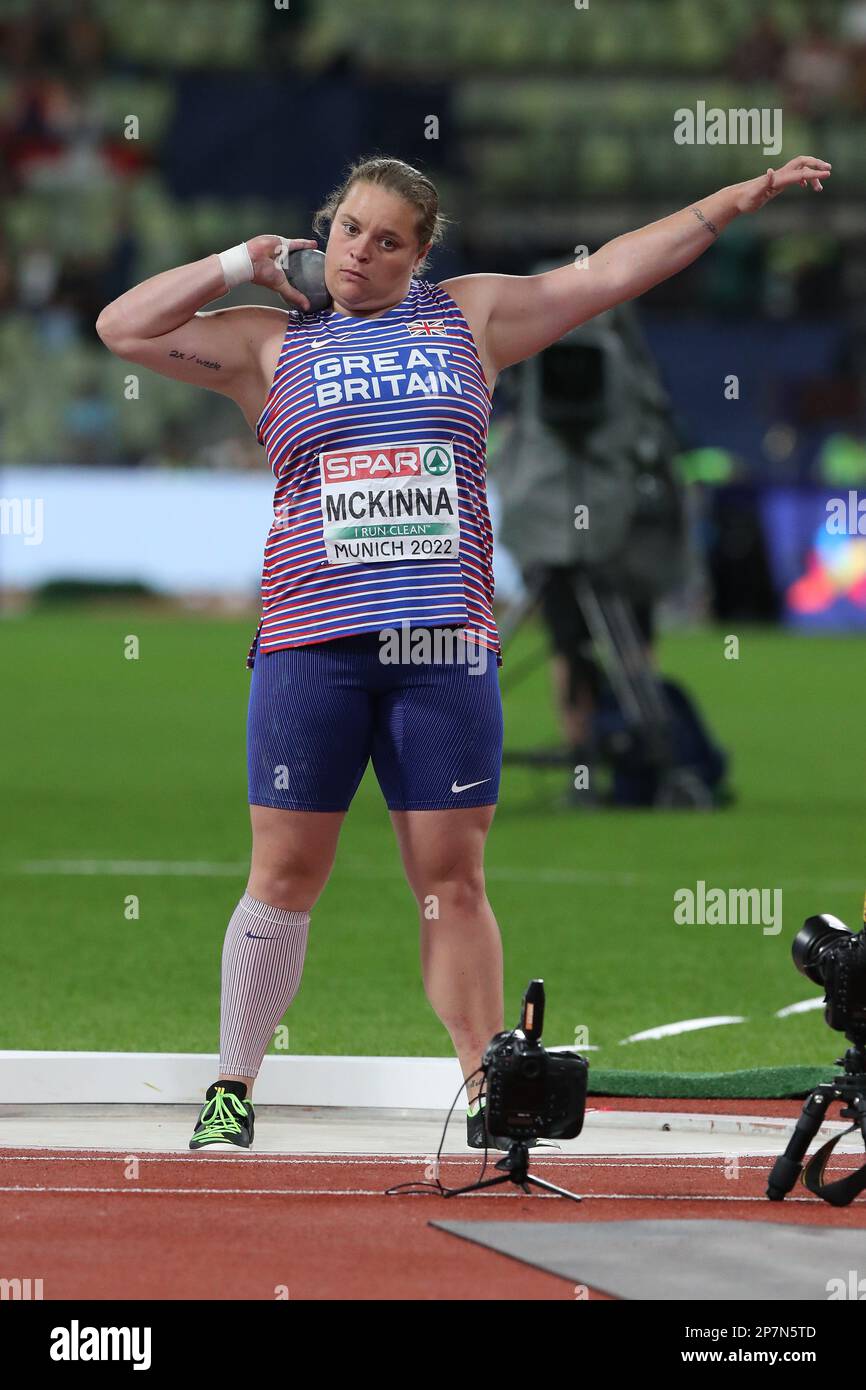 Sophie MCKINNA in the shot Putt final at the European Athletics ...