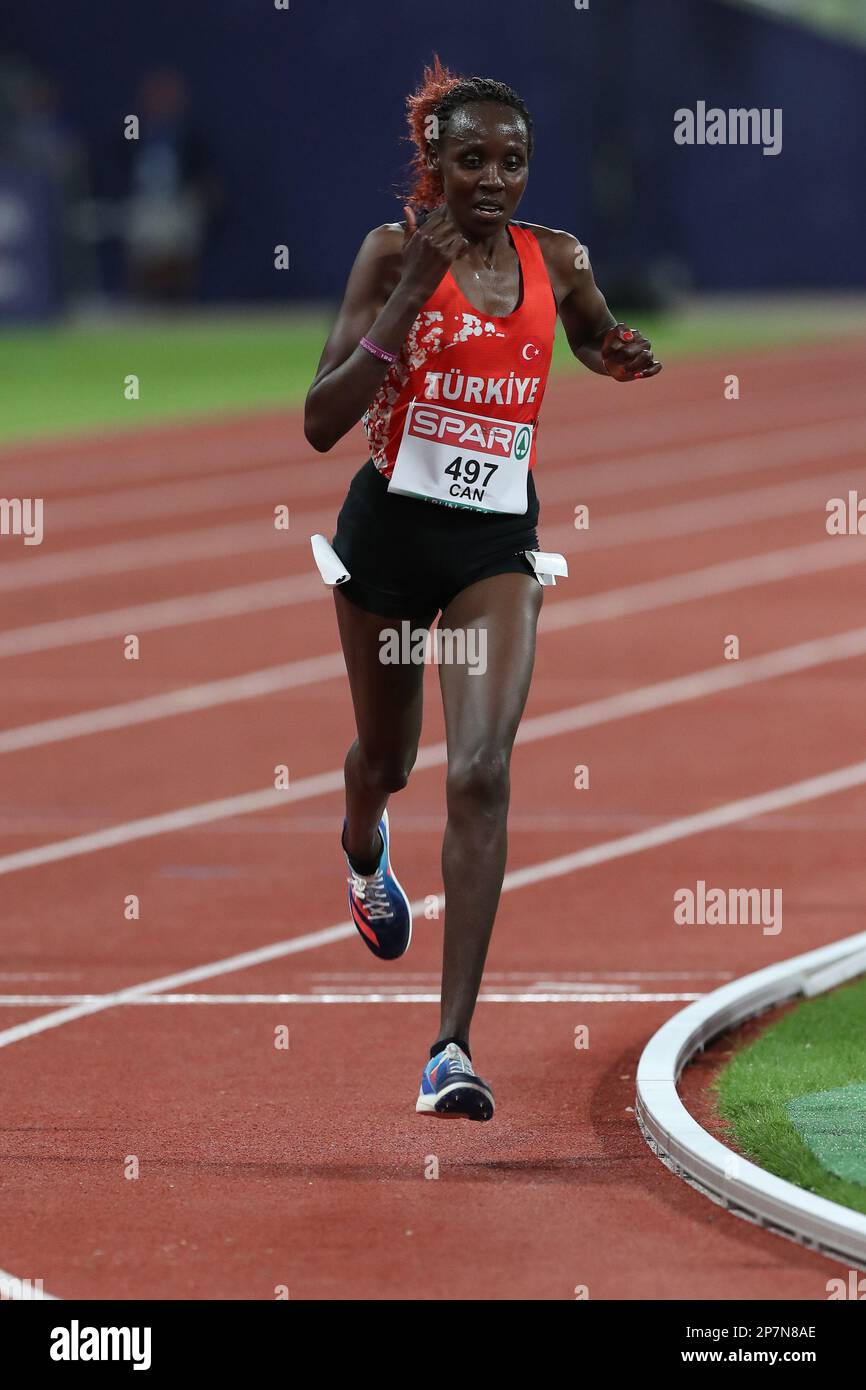 Yasemin Can winner of the Women's 100000m final at the European ...