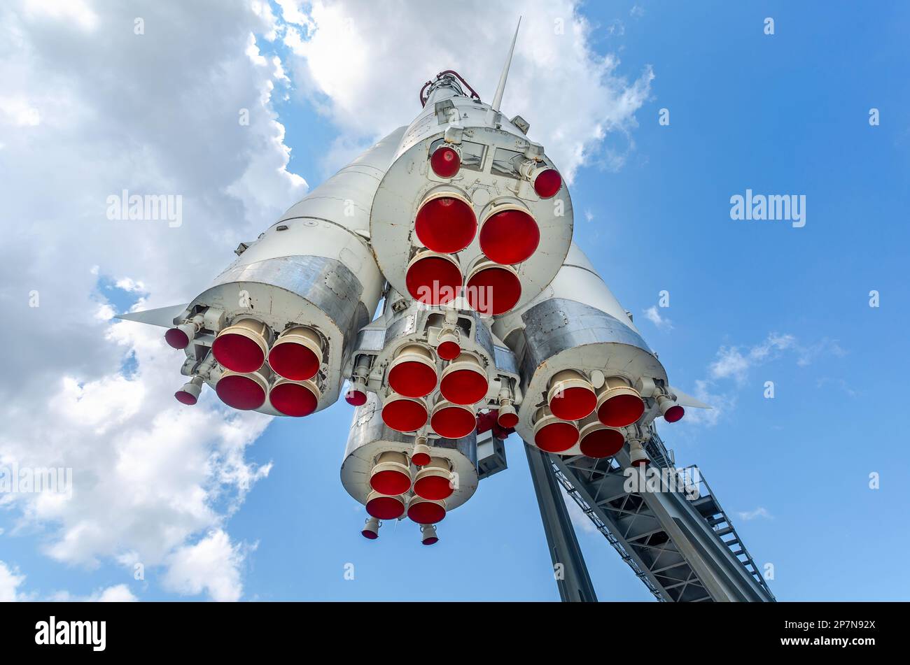 Rocket engines space space ship hi-res stock photography and images - Alamy