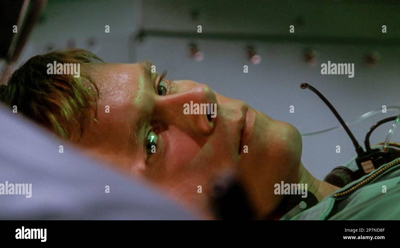 Kevin Bacon Apollo 13 Shower