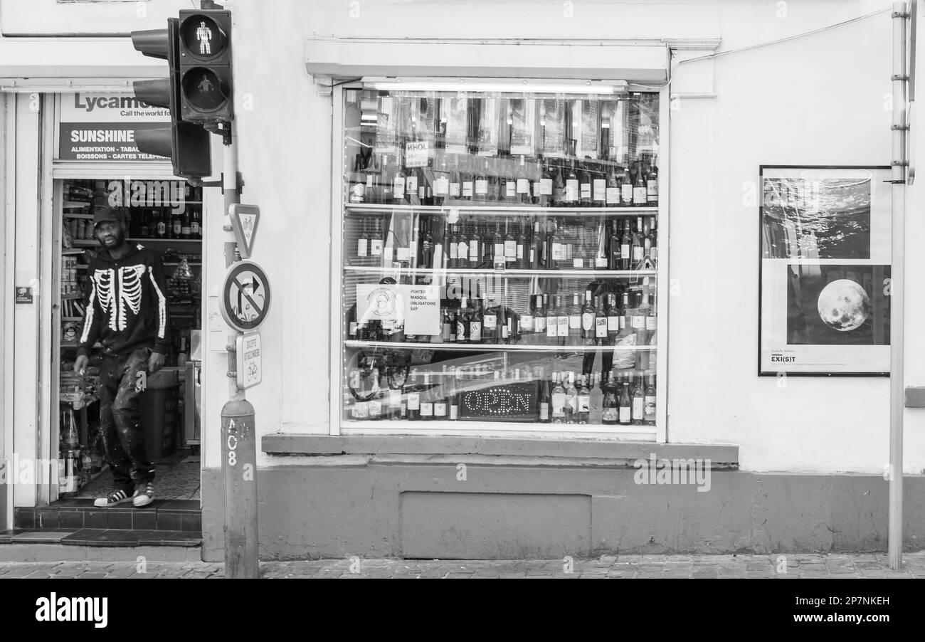 Skeleton night shop Stock Photo - Alamy