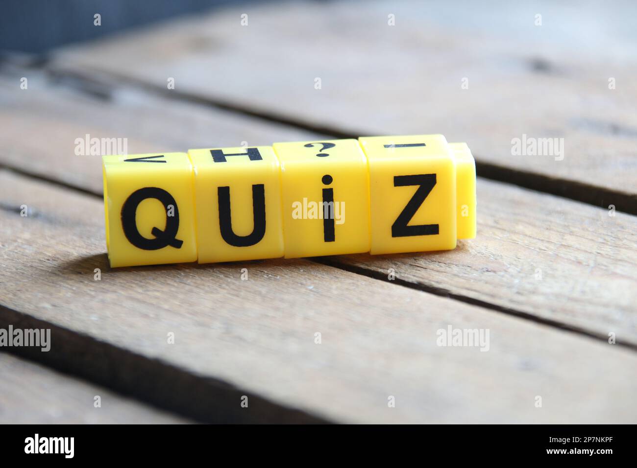 Quiz idea. Written on a yellow cubes Stock Photo - Alamy