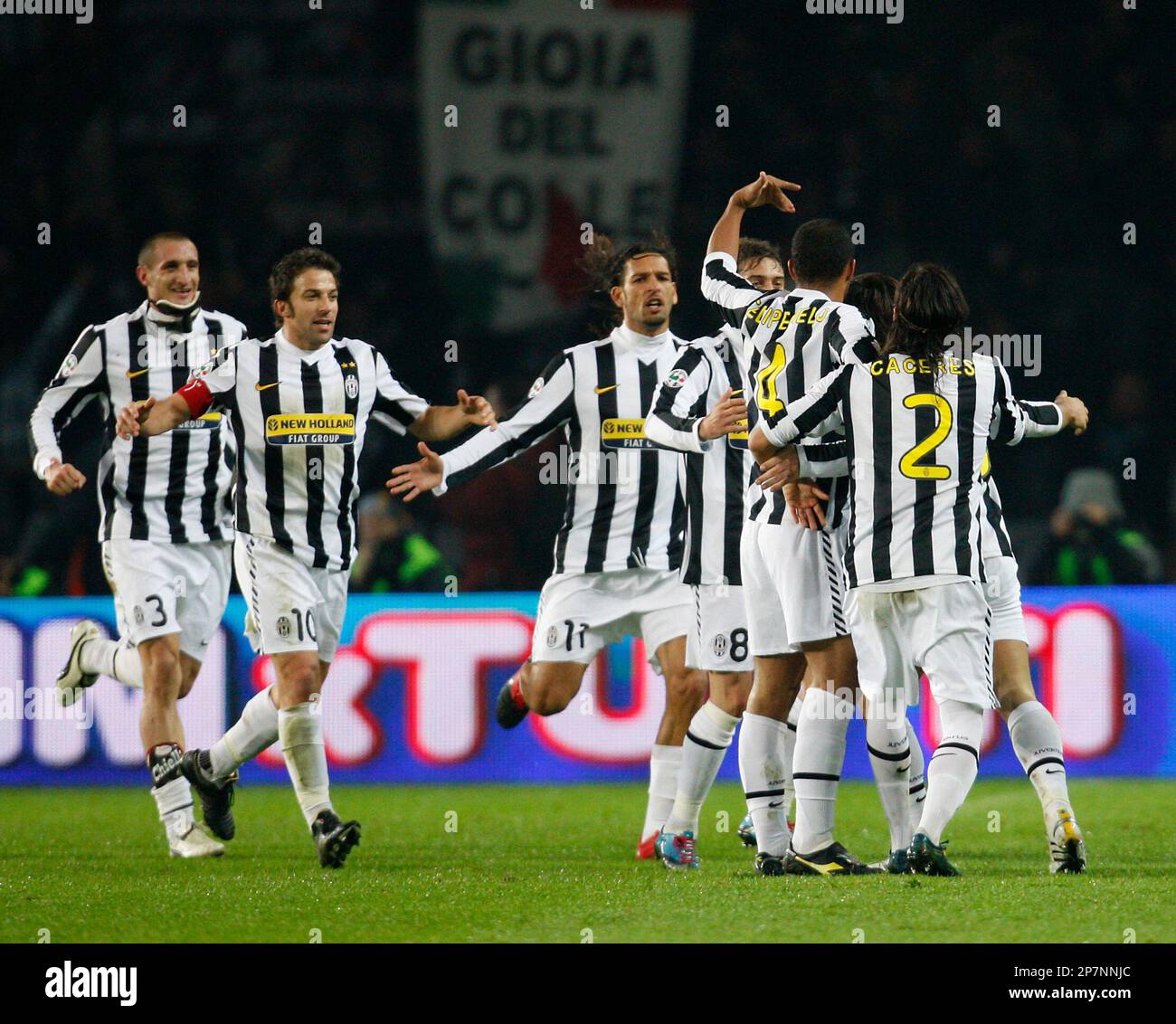 Juventus Brazilian midfielder Felipe Melo, second from right pointing ...