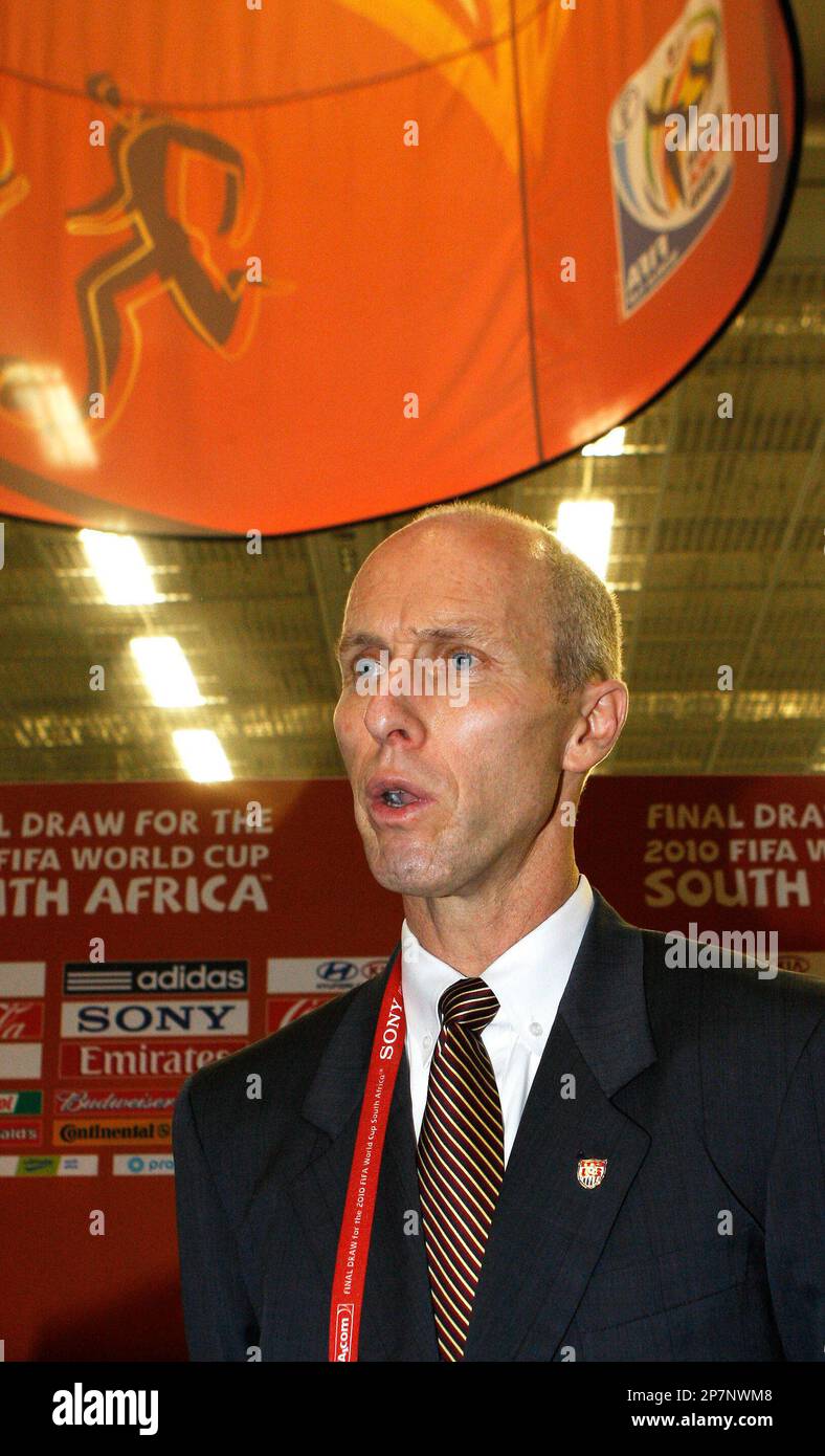 United States coach Bob Bradley speaks to reporters at the end of the ...