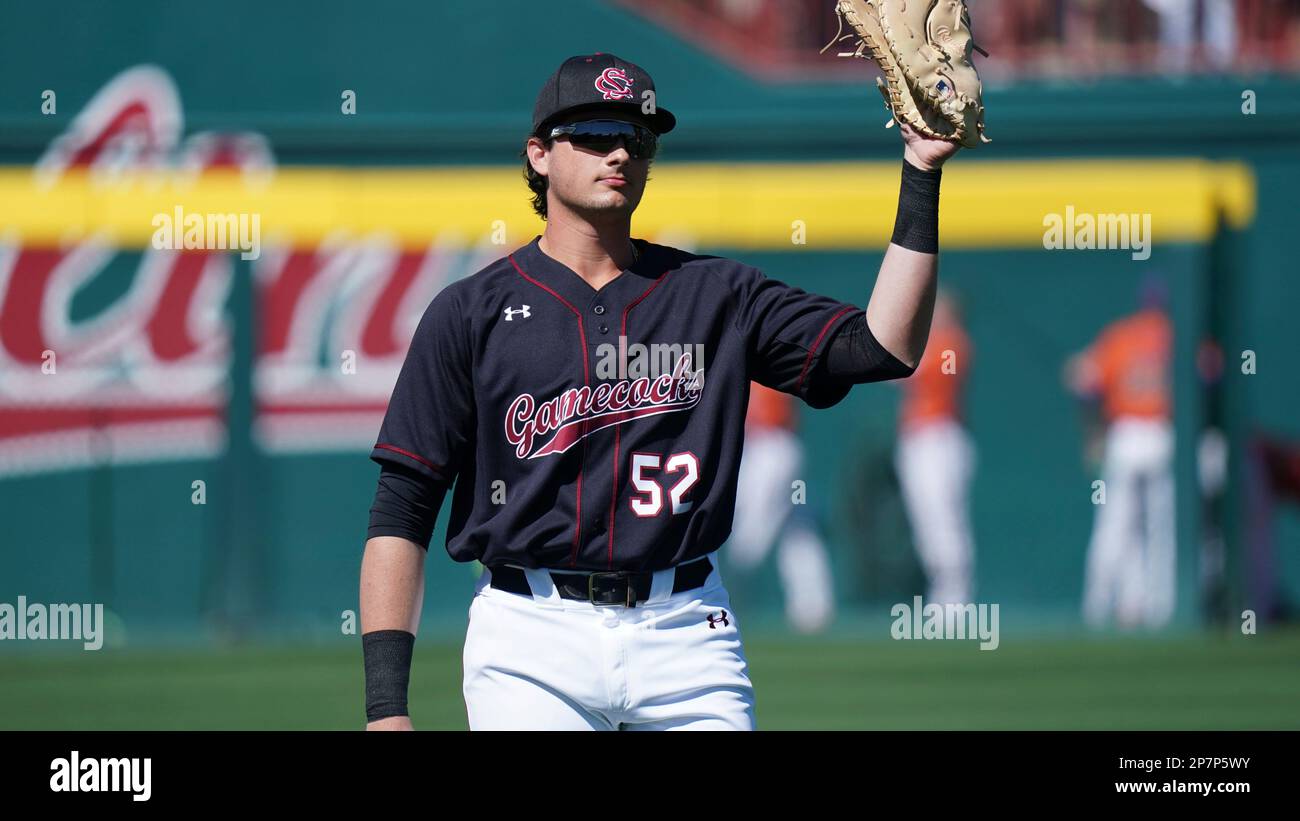 South Carolina infielder Gavin Casas catch a ball before an NCAA ...