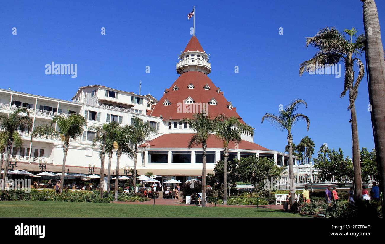 Historic building of the Hotel del Coronado, southern elevation, view ...