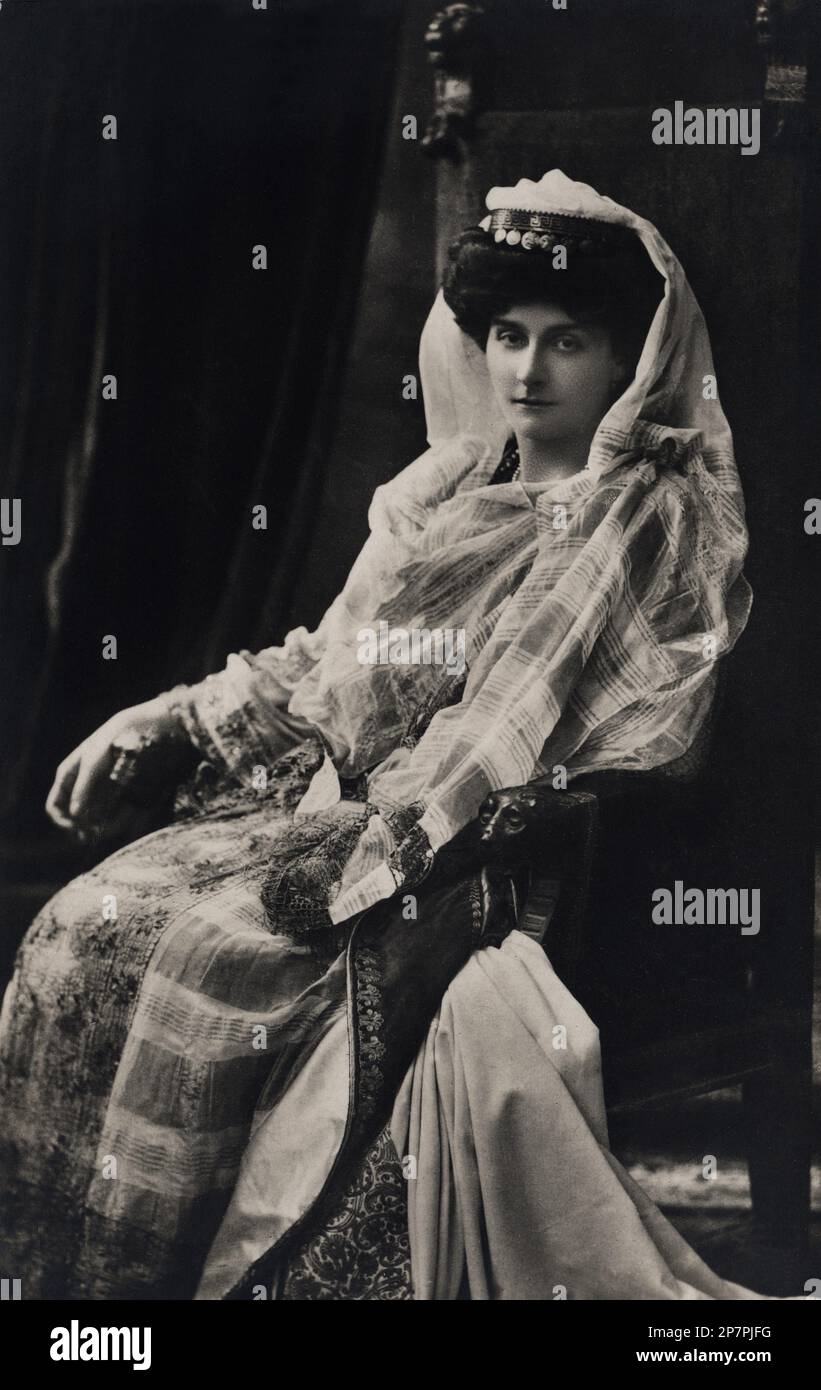 1910 ca , Greece : The Princess MARIE BONAPARTE ( 1882 - 1962 ) was a ...