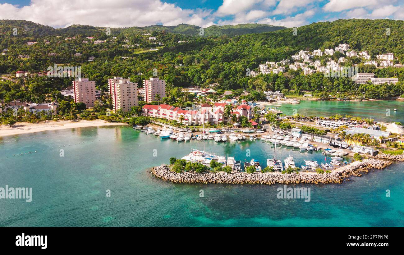 The beach and cityscape of Ocho Rios, Jamaica Stock Photo - Alamy