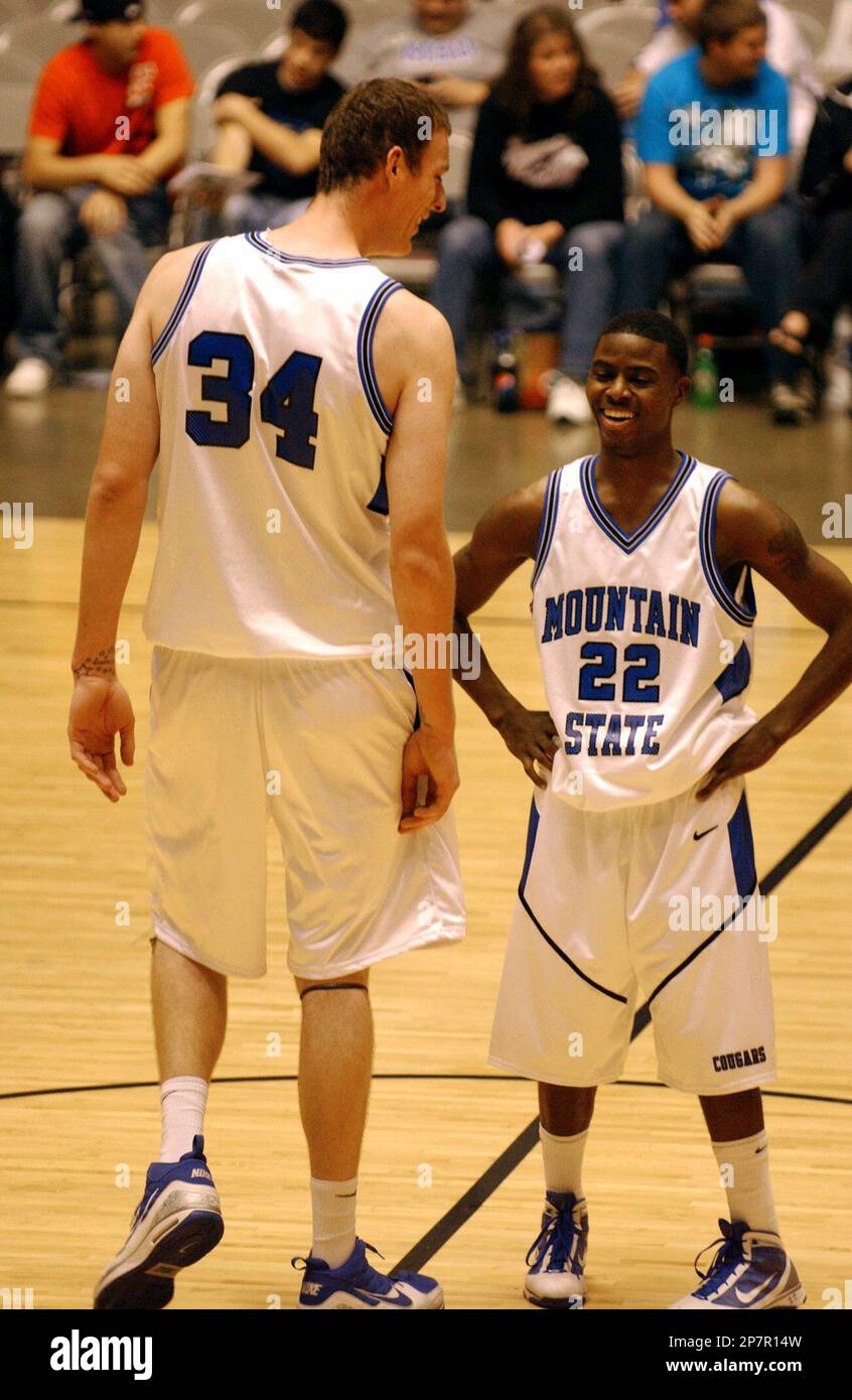 ** ADVANCE FOR WEEKEND EDITIONS, NOV. 28-29 ** In this photo taken on ...