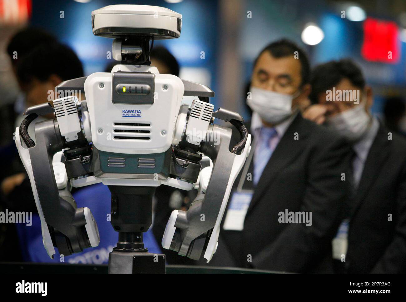 Japan's Kawada Industries, Inc.'s newly developed industrial robot ...