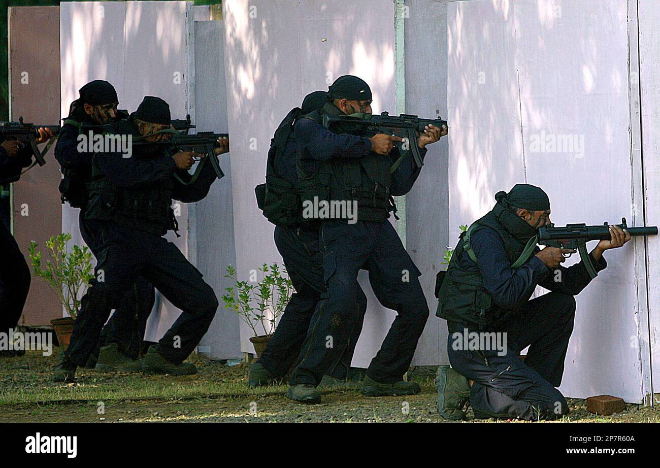 Commandos of Maharashtra state's newly formed elite special commando ...
