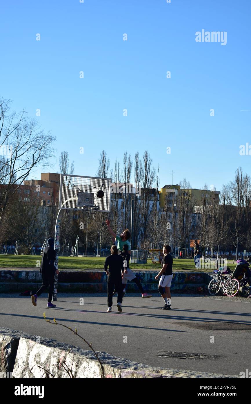 Basketball scene hi-res stock photography and images - Alamy
