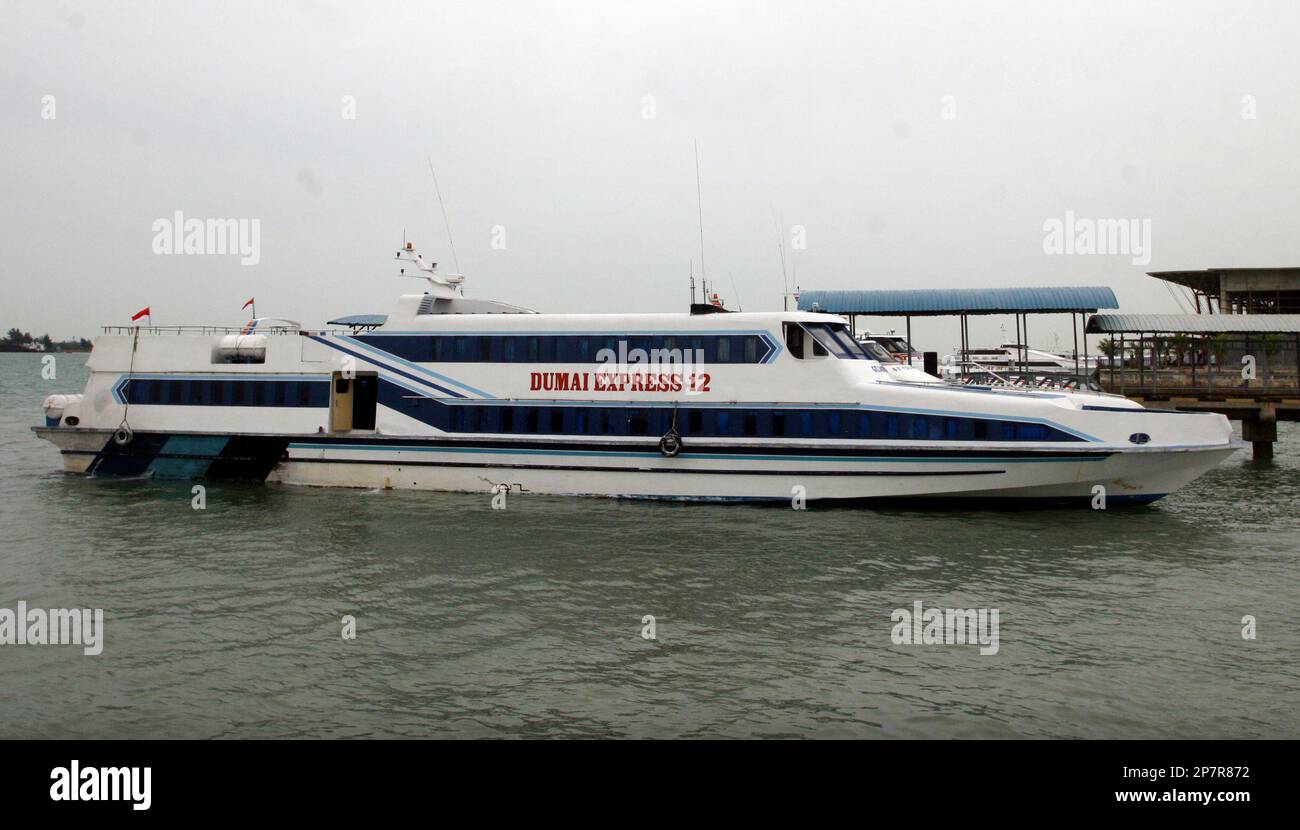Ferry Dumai Express 12 waits for passengers at Sikupang Port in Batam ...