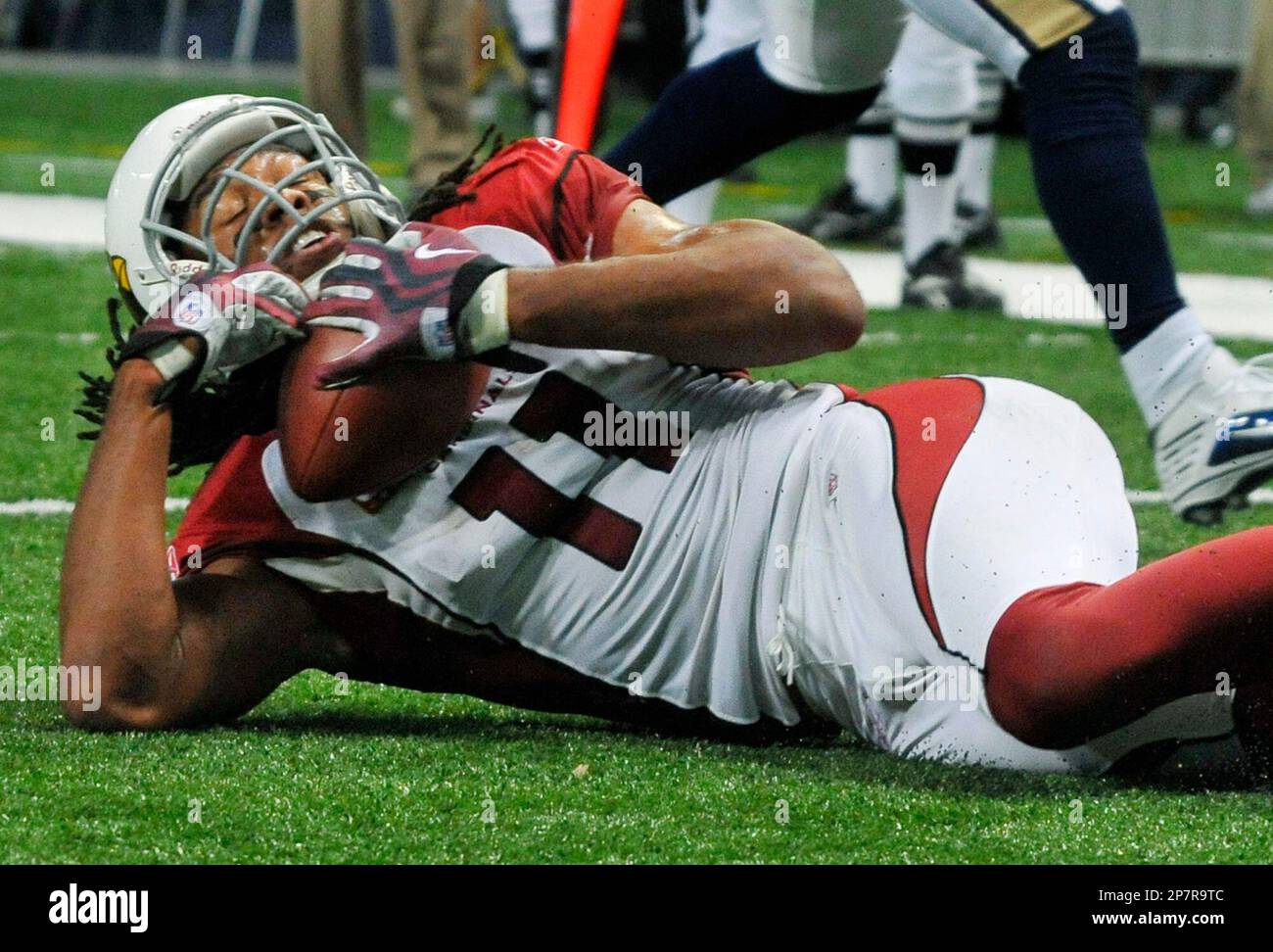 Arizona Cardinals wide receiver Larry Fitzgerald catches an 11-yard ...