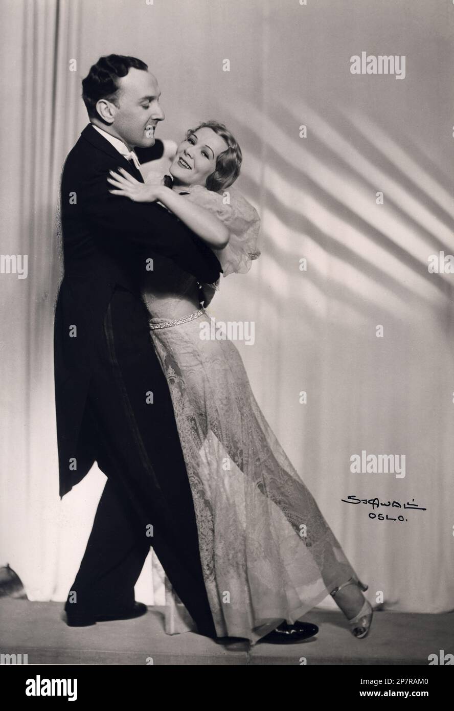 German cabaret dancers hi-res stock photography and images - Alamy