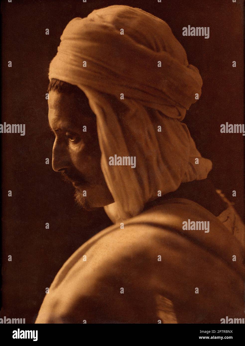 1905 ca , Tunis , Tunisia : Orientalis photo of tunisian man by ...