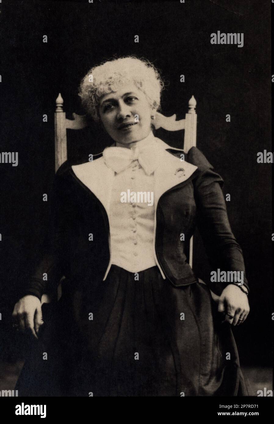 1895 ca : The french woman writer SEVERINE ( born CAROLINE REMY married ...