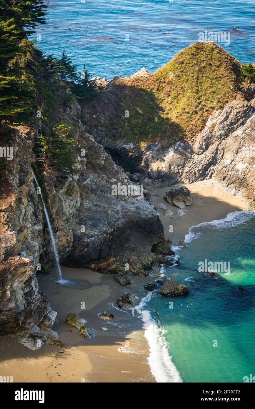Overlook of McWay Falls at Big Sur Stock Photo - Alamy