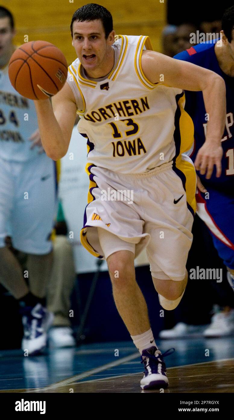 Northern Iowa's Johnny Moran drives down court during a Paradise Jam ...