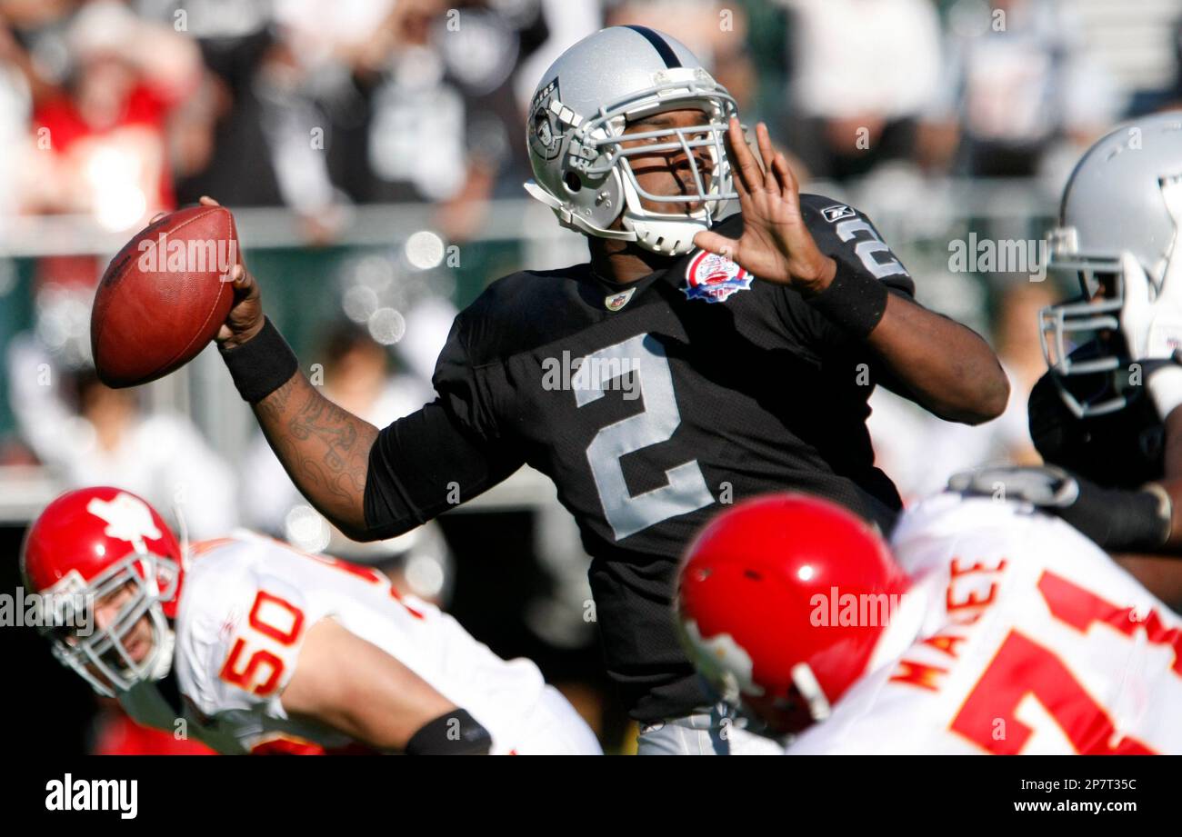 Oakland Raiders quarterback JaMarcus Russell (2) passes against the ...