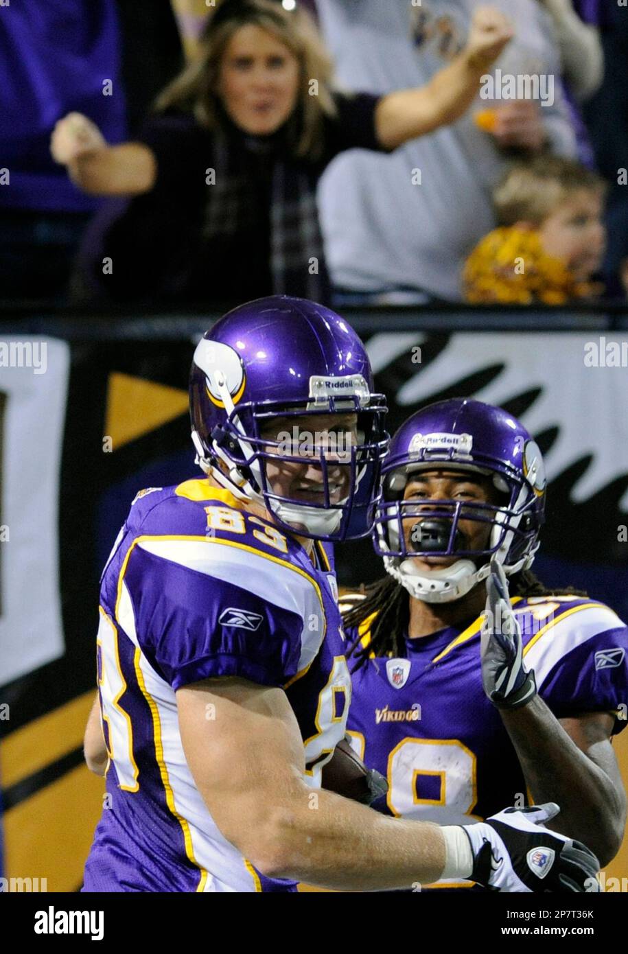 Minnesota Vikings tight end Jeff Dugan, left, and Vikings wide receiver ...