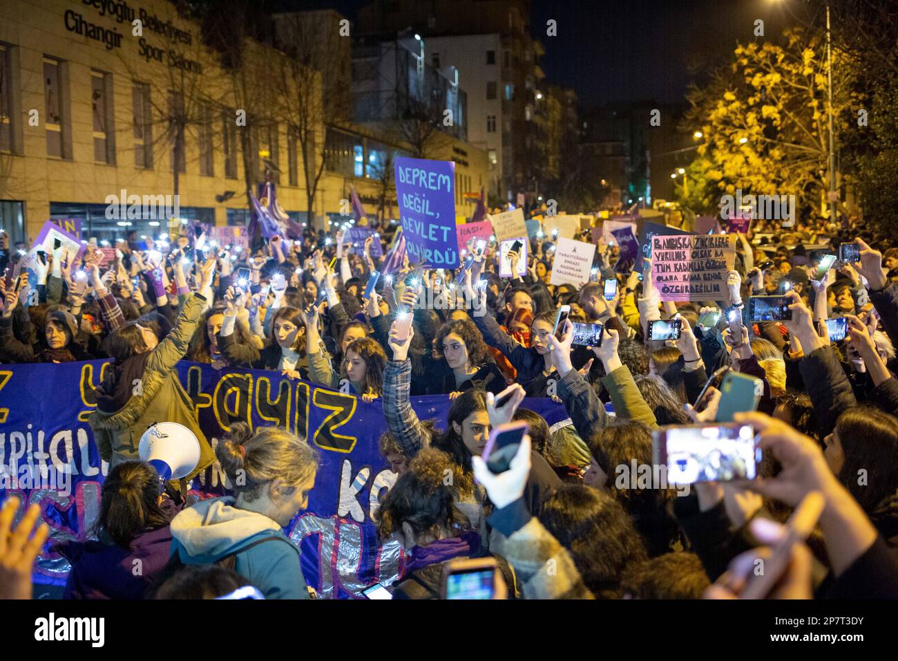 March 8, 2023: Despite all the obstacles, women and LGBTI s gathered on ...