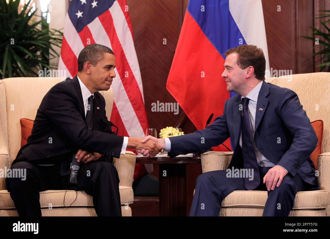 President Barack Obama meets with Russia's President Dmitry Medvedev on ...
