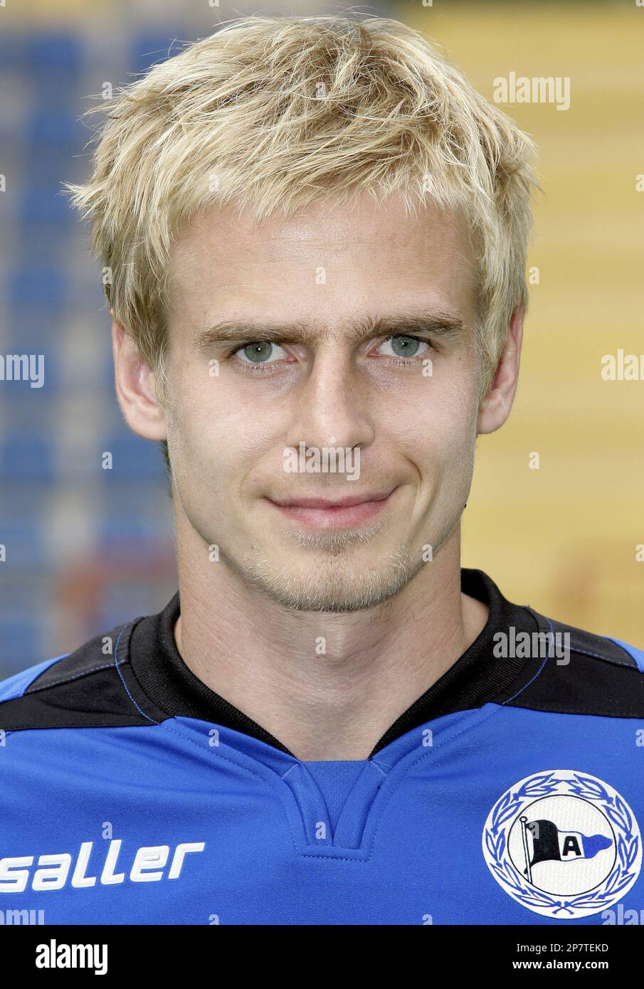 Der ehemalige Bielefelder Bundesligaspieler Tobias Rau fotografiert am ...