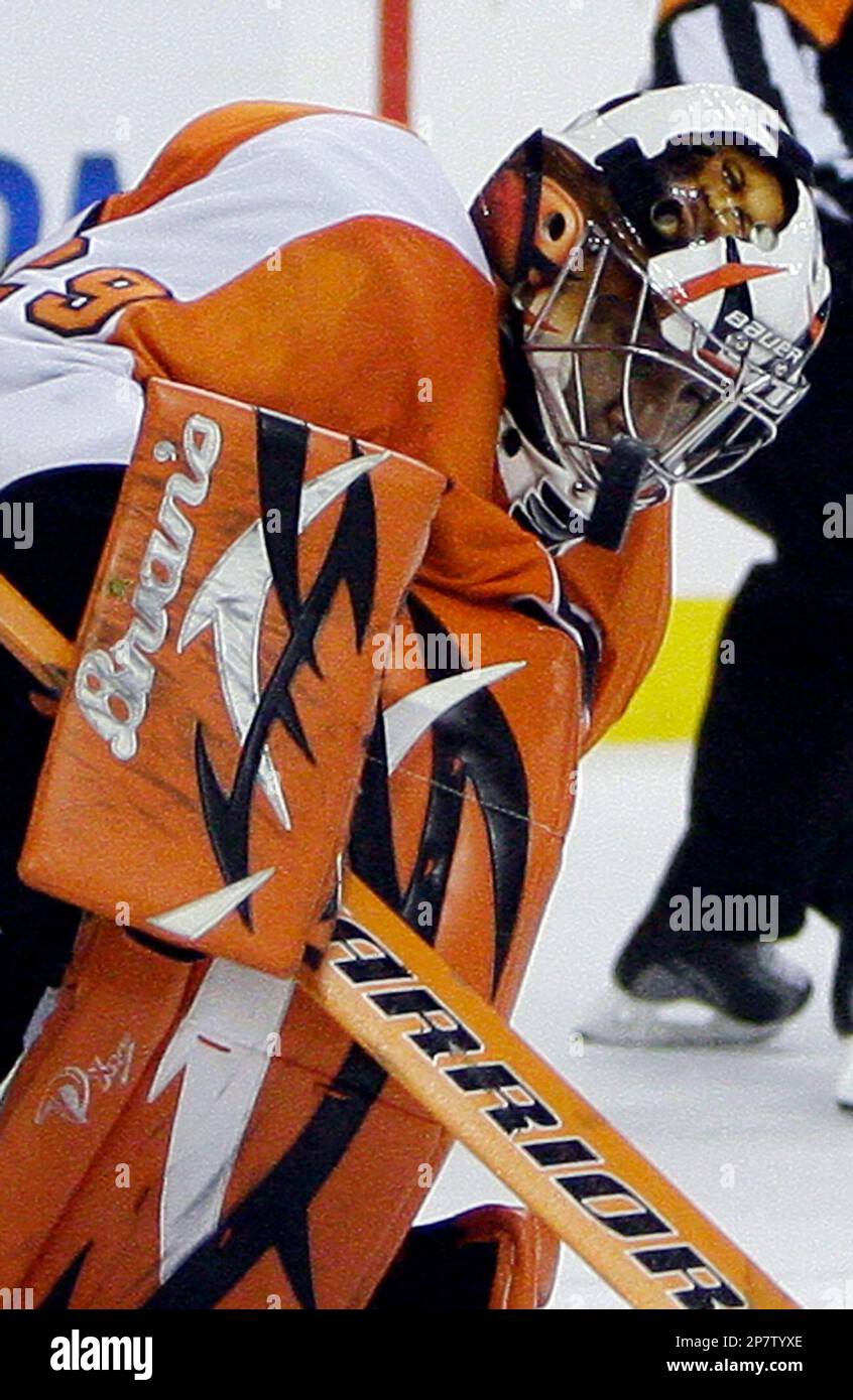 Philadelphia Flyers goalie Ray Emery blocks a shot by St. Louis Blues ...