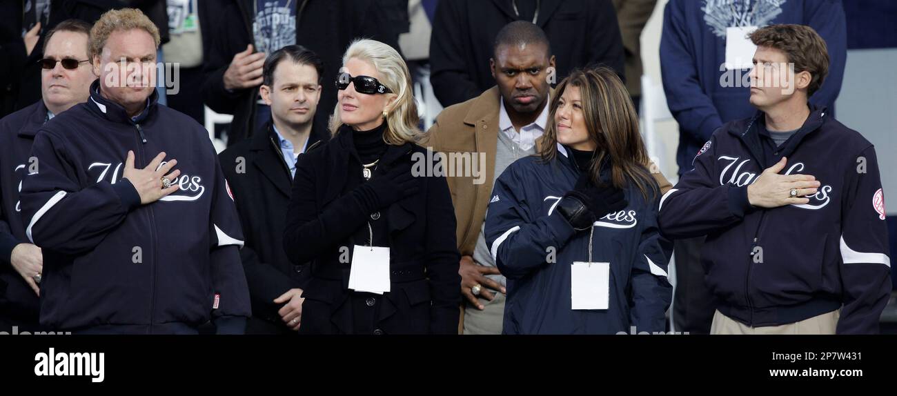 From left, New York Yankees president Randy Levine, general partner ...