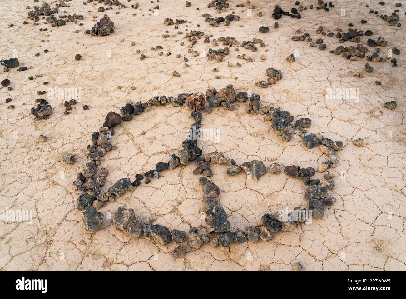 Peace Stone Art at Amboy Crater Stock Photo - Alamy