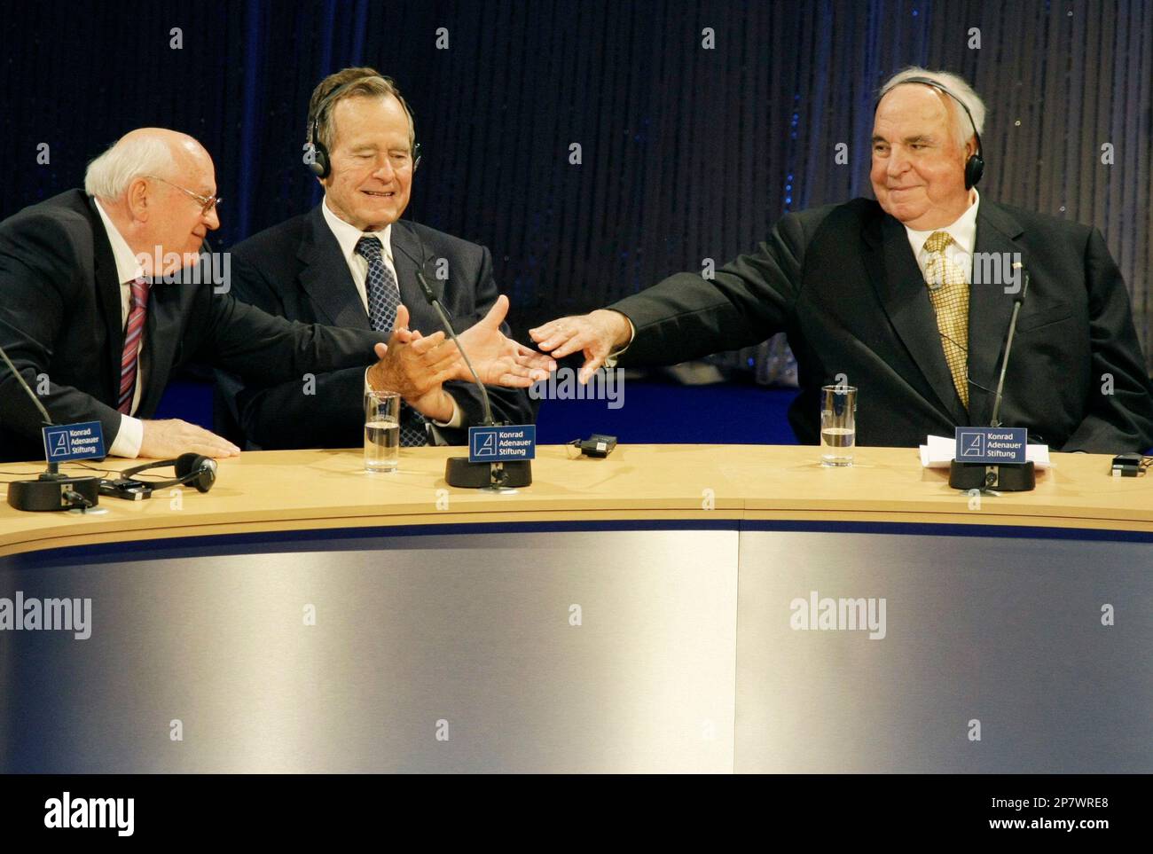 The last Soviet leader, Mikhail Gorbachev, former U.S. President George ...